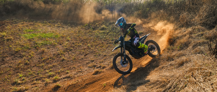 eMotoZone - Surron Electric Dirt Bikes, parts, accessories, service.